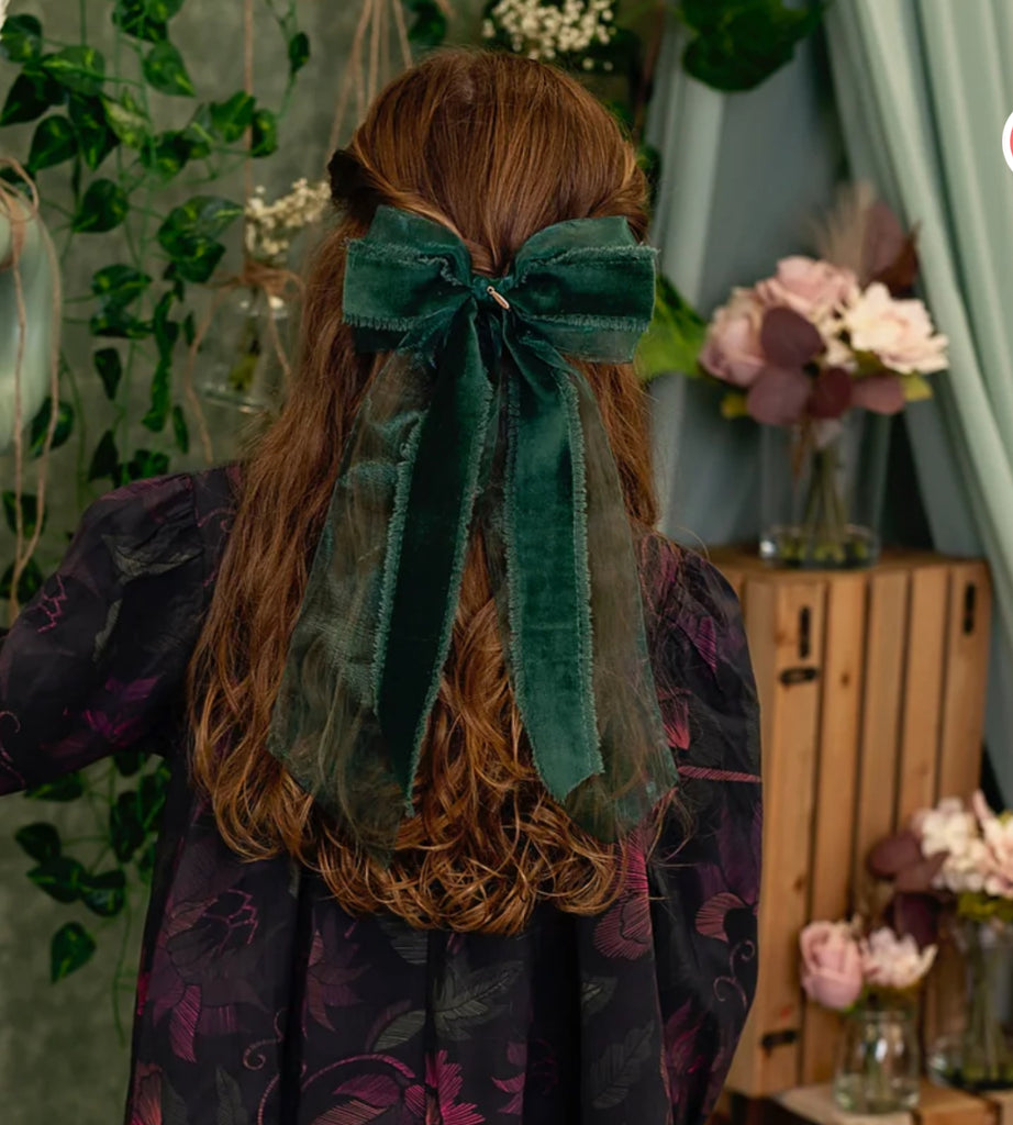 Primrose Green Color Long Bow – Piccoli & Co